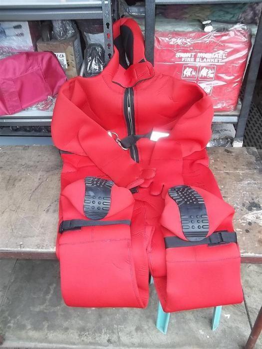 Mullion MAS II Neoprene Immersion Abandonment Suit, Men's Fashion ...