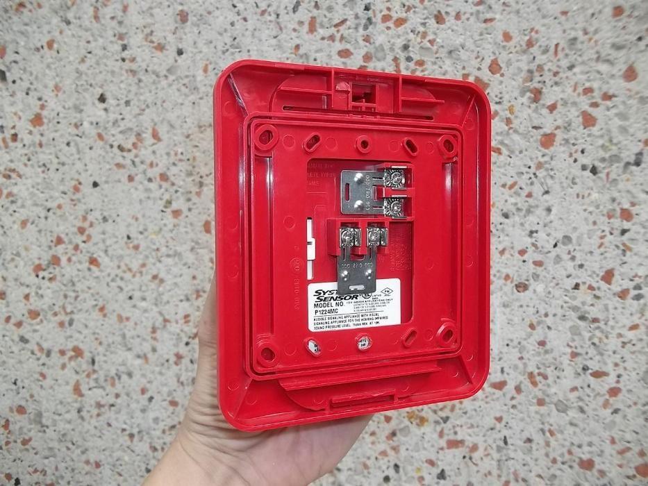 System Sensor USA model P1224MC Horn Strobe Fire Alarm, Furniture ...