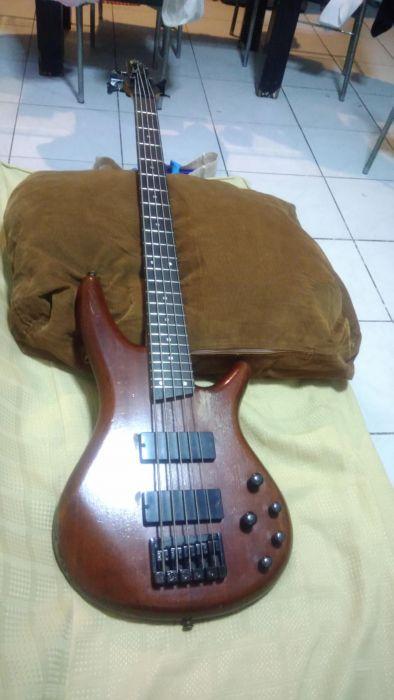 Ibanez soundgear 5 string bass, Hobbies & Toys, Music & Media, CDs ...