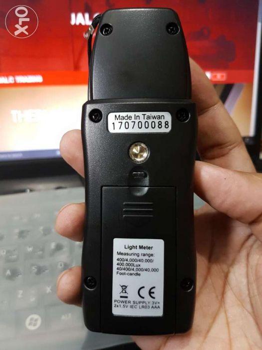 LUX FC Light Meter, Furniture & Home Living, Cleaning & Homecare ...