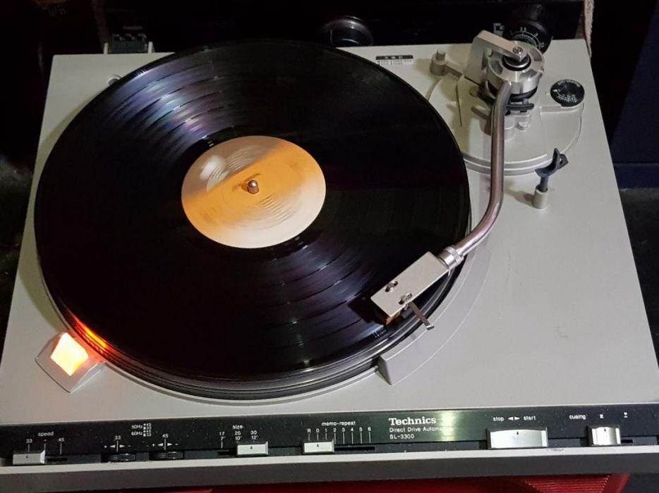 Technics sl3300 turntable, Audio, Other Audio Equipment on Carousell