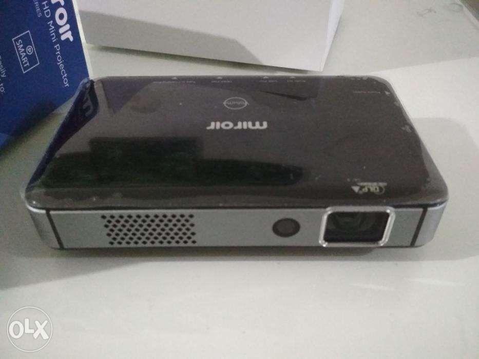 Miroir Smart HD Mini Projector M300A, TV & Home Appliances, TV ...