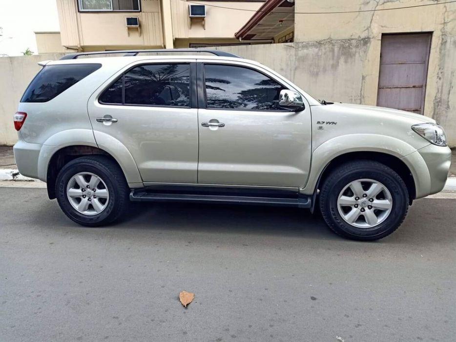 RUSH! 2009 Toyota Fortuner G Gas 2.7 VVTI, Cars for Sale on Carousell