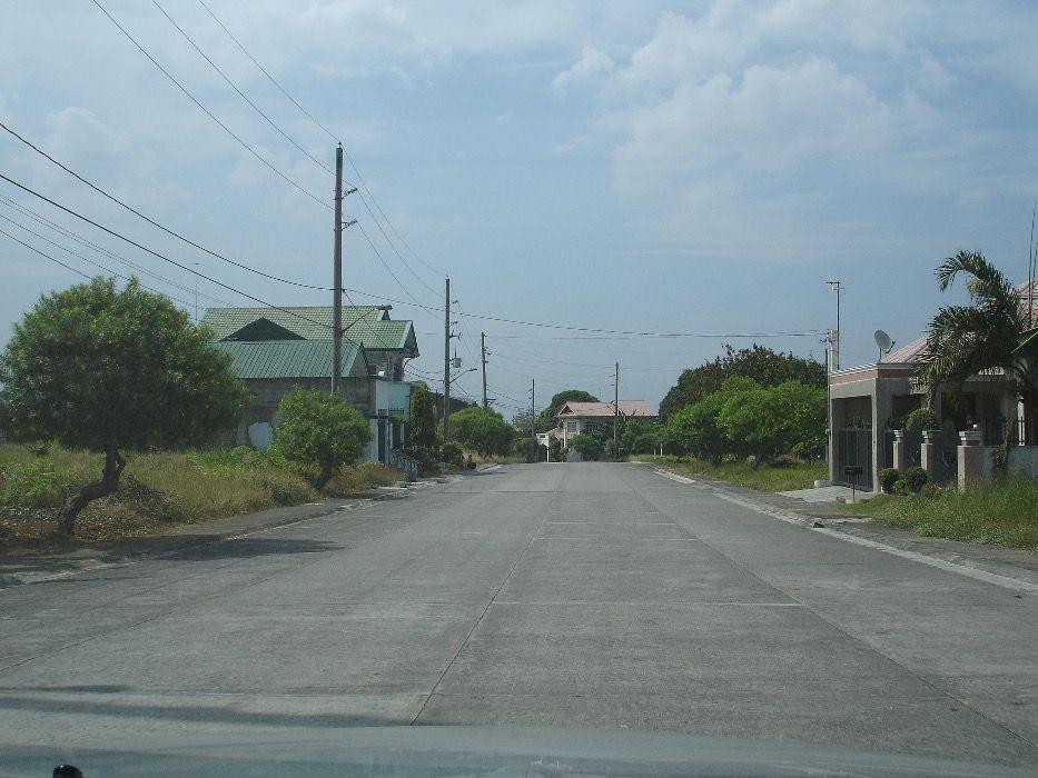 Metrogate Dasma Cavite near SM Robinsons PalaPala by Owner Choice Lot ...