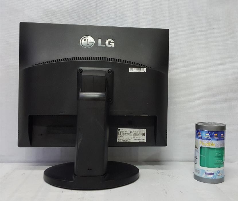 LG Flatron E1910 19-inch LCD Monitor with Flexible Keyboard, Audio ...