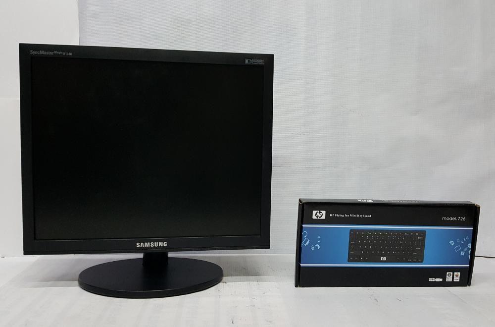 LG Flatron E1910 19 inch LCD Monitor with HP FLYING FOX Keyboard ...