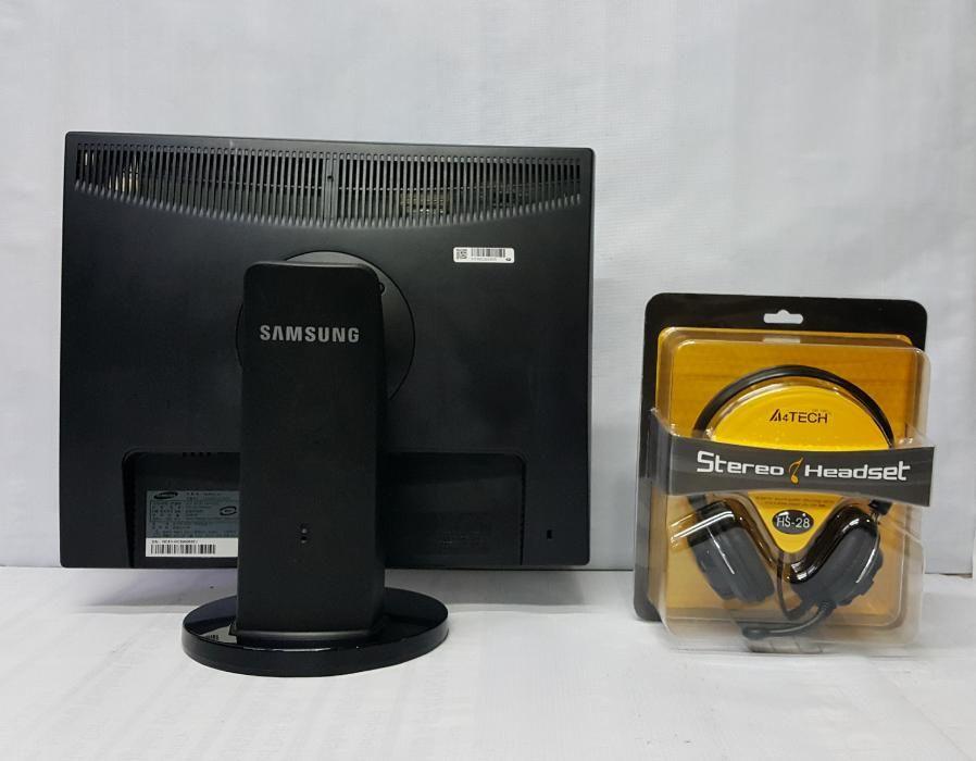Samsung SyncMaster 943B 19-inch LCD Monitor with A4tech HS-28 Headset ...