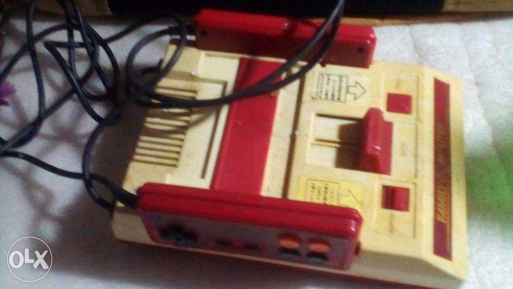 Im selling my vintage Nintendo Family Computer made in Japan, Video ...