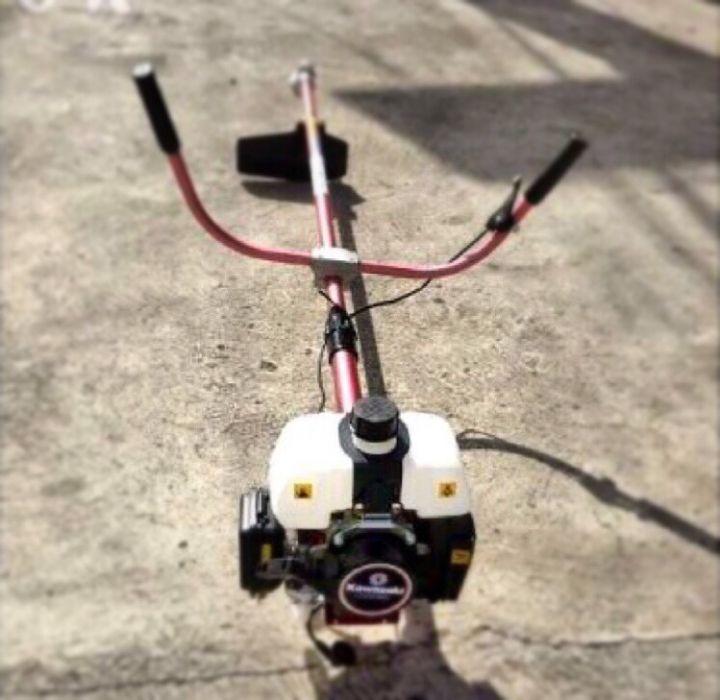 Kawasaki Grass Cutter TD40, Commercial & Industrial, Construction Tools ...