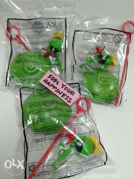 200 each Jollibee Looney Marvin The Martian Spinning Top Turumpo ...