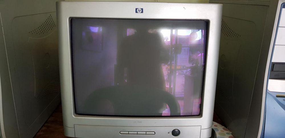 CRT monitor, Computers & Tech, Parts & Accessories, Monitor Screens on ...