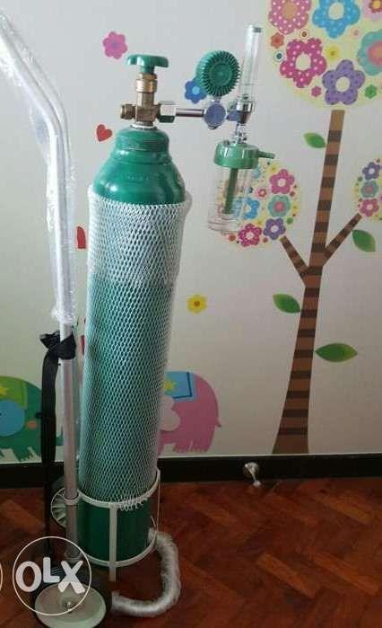 Medical oxygen tank 15 pounds w regulator and trolley Packages, Health ...