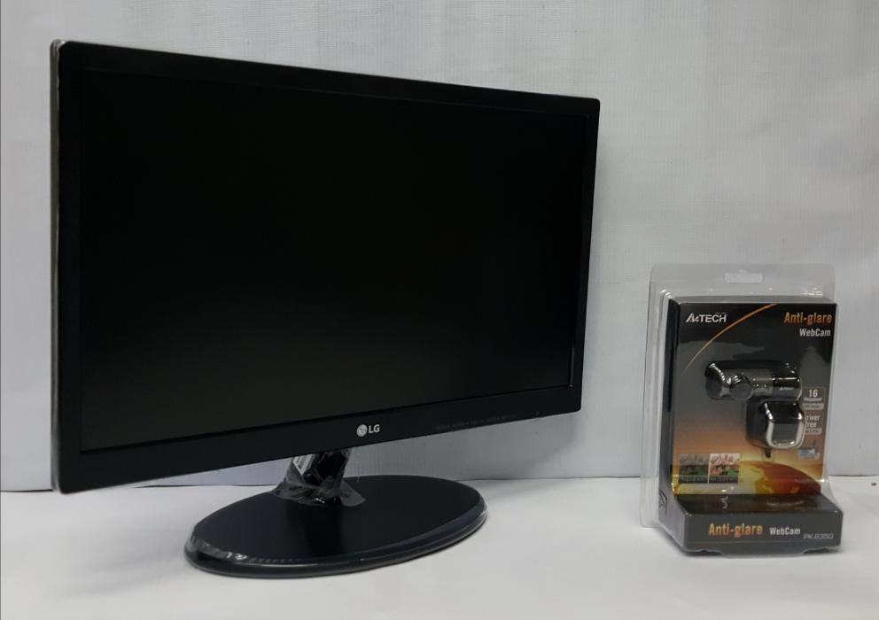 LG 19M38A 18.5-inches LED Monitor with A4TECH PK-835G WebCam, TV & Home ...