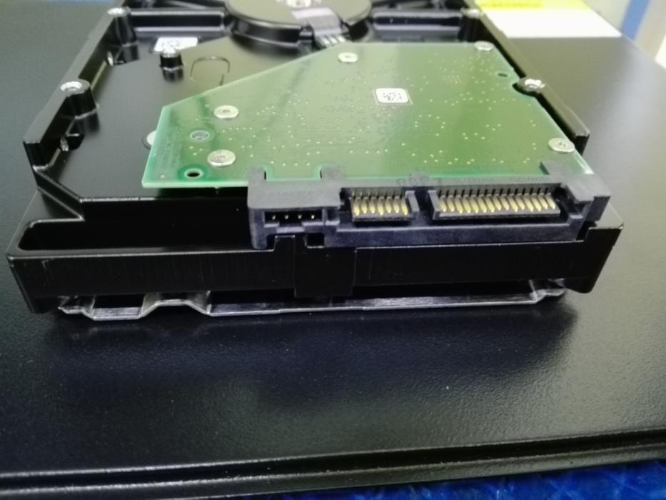 Seagate SKYHAWK 2TB Surveillance CCTV Multimedia Hard Drive, Furniture ...