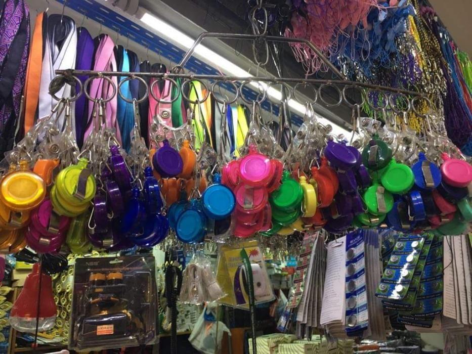 ID Lace Lanyard Retractable ID Holder, Hobbies & Toys, Books ...