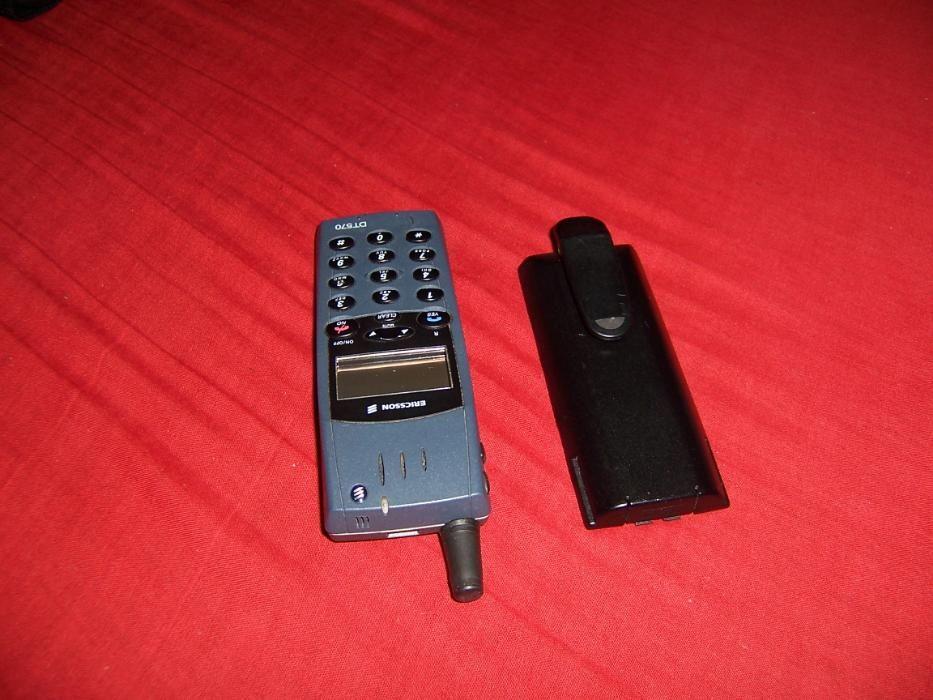 Ericsson DT570 Late 2002, Hobbies & Toys, Memorabilia & Collectibles ...