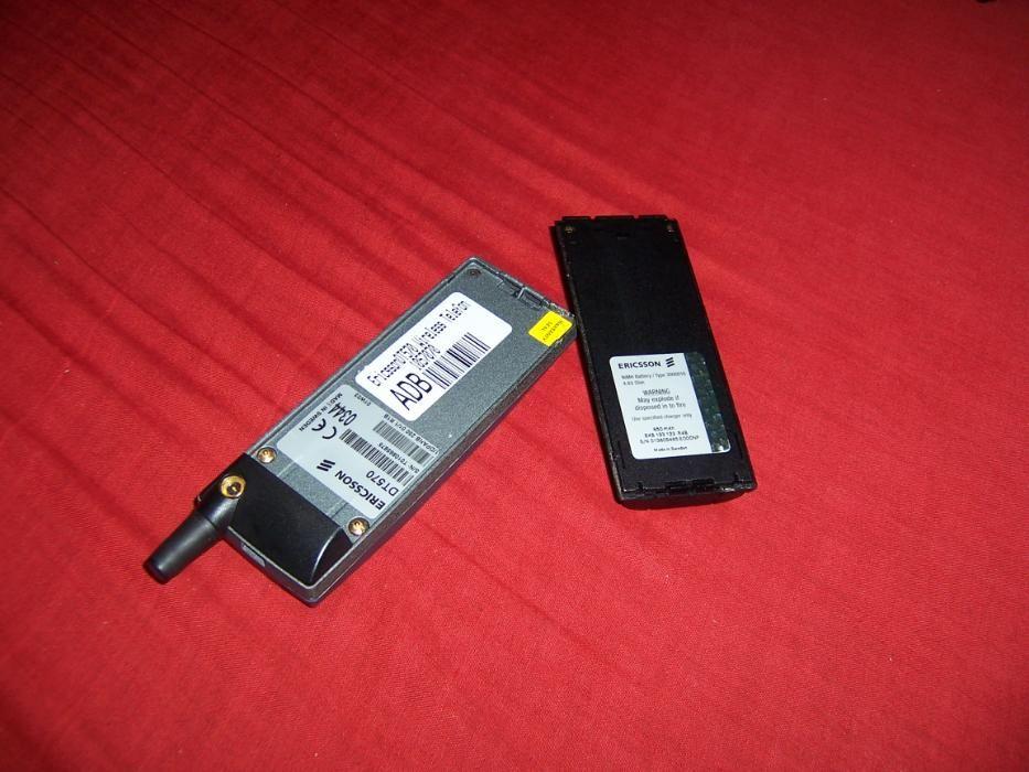 Ericsson DT570 Late 2002, Hobbies & Toys, Memorabilia & Collectibles ...