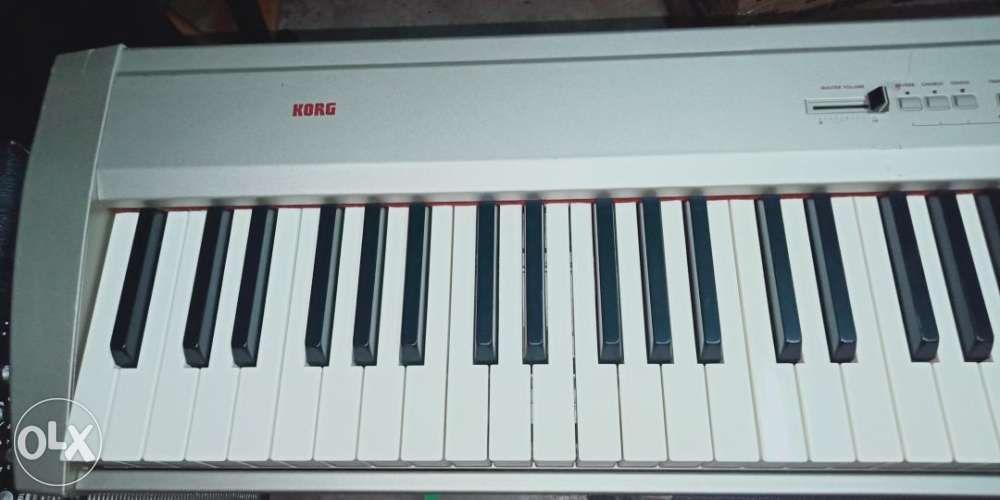 Korg sp200 88key digital stage piano, Hobbies & Toys, Music & Media ...