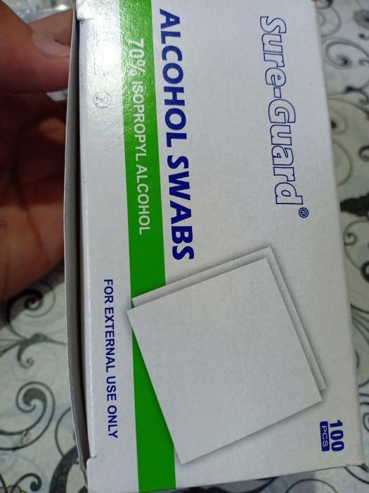 Alcohol swab, Health & Nutrition, Medical Supplies & Tools on Carousell