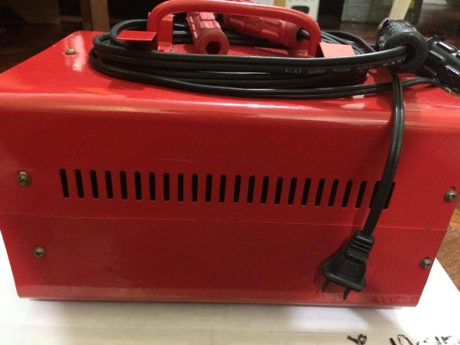 Panther Battery Charger 12V24V, Furniture & Home Living, Cleaning ...