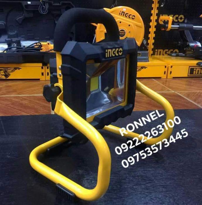 INGCO Industrial 20v Lithium Ion Cordless Work Lamp Flood Light ...