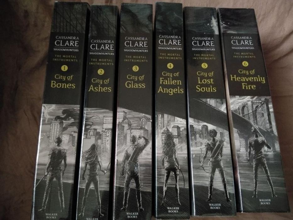Mortal Instruments Complete Collection., Hobbies & Toys, Books ...