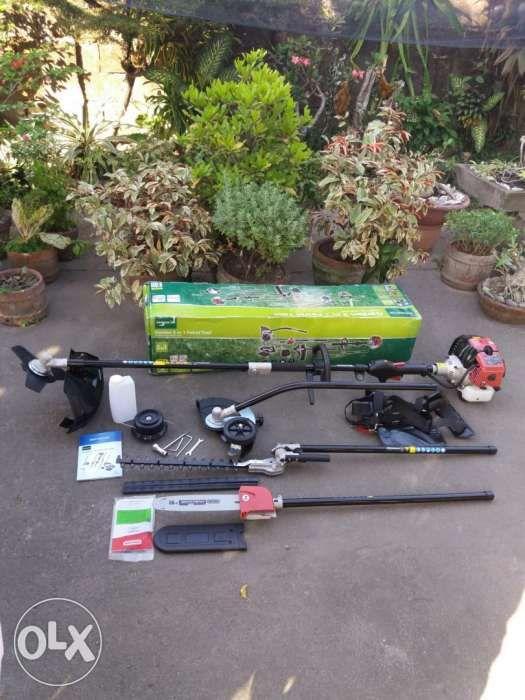 Gardenline 5 in 1 garden tool set with grass cutter blade, Furniture ...