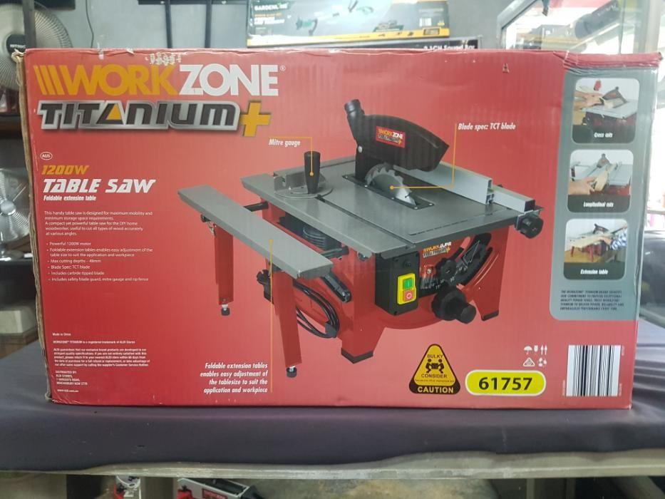 Table saw workzone, Commercial & Industrial, Construction Tools ...