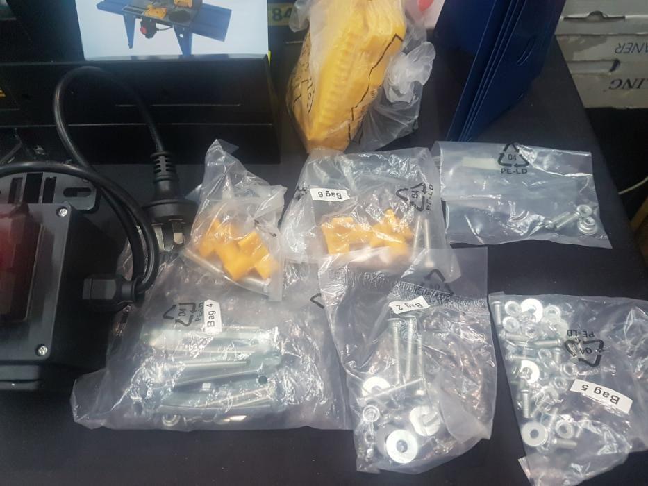 Router Table Workzone, Furniture & Home Living, Cleaning & Homecare ...