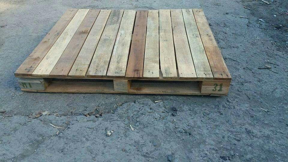 Wood pallets paleta, Commercial & Industrial, Construction Tools ...