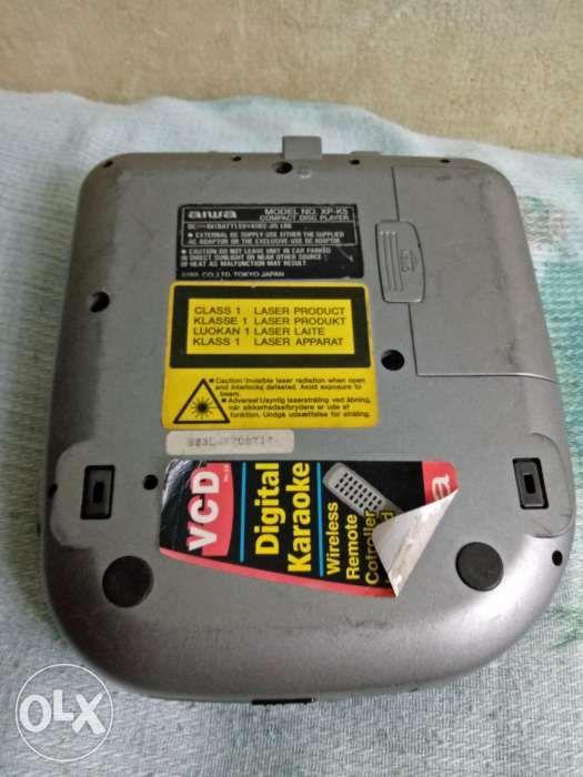 Aiwa mini CD VCD player Diskman vintage, Audio, Portable Music Players ...