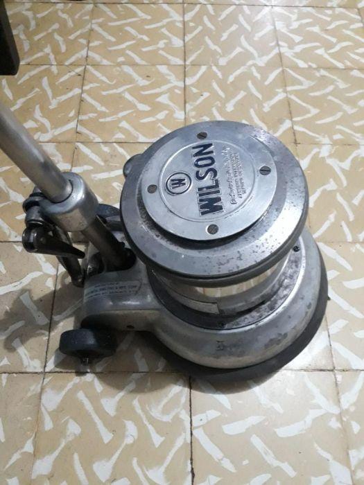 Wilson floor polisher, Commercial & Industrial, Construction Tools ...