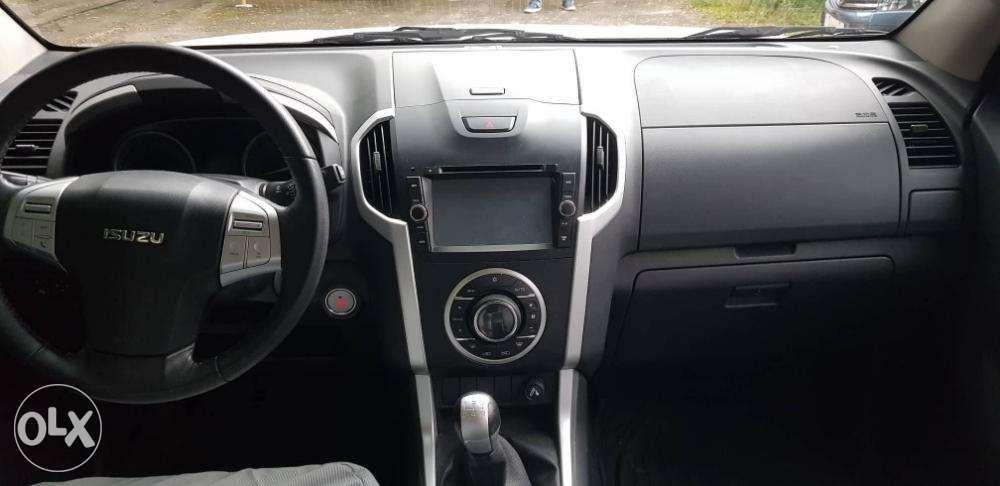 Selling 2017 Isuzu MUX LSA MT, Cars for Sale on Carousell