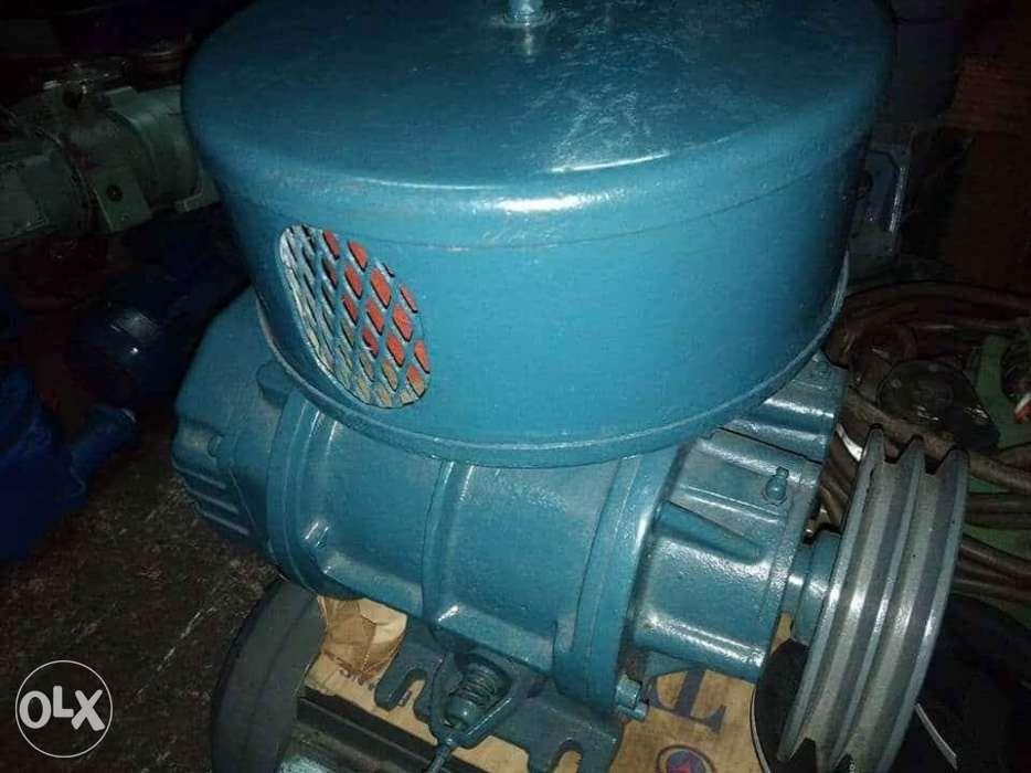 Tsurumi Rotary blower, Furniture & Home Living, Cleaning & Homecare ...