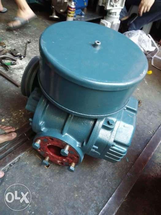 Tsurumi Rotary blower, Furniture & Home Living, Cleaning & Homecare ...
