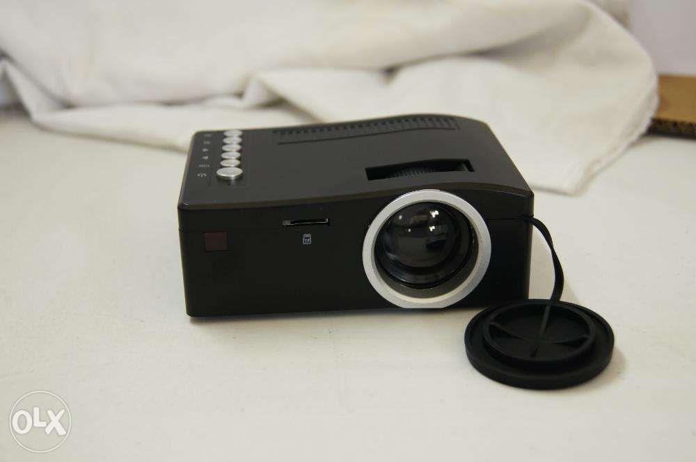 UNIC 1080P Mini LCD Projector 48LM 320180 Pixels Portable Projector ...