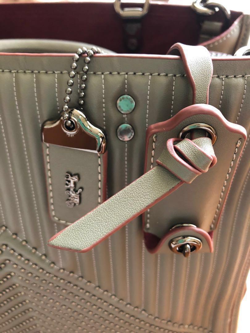 Authentic Coach 1941 Rogue 30 with rivets, Women's Fashion, Bags ...