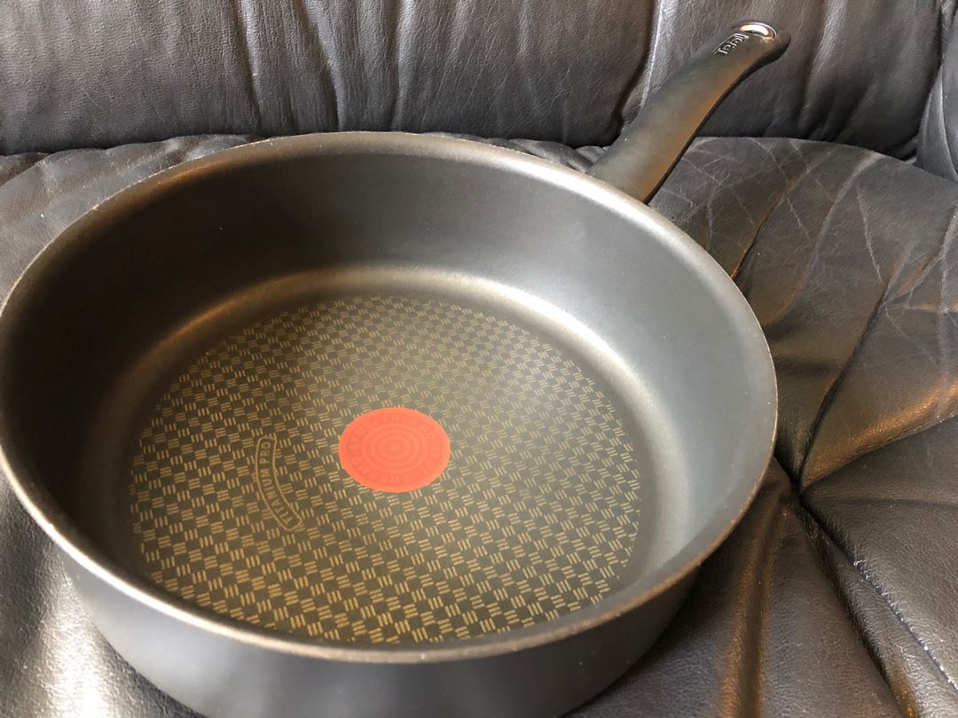 Frying Pan Tefal titanium pro (best of the range), Furniture & Home ...