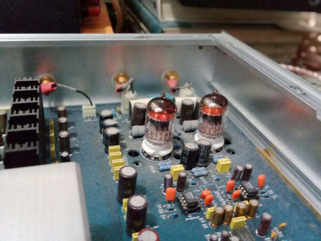 Shanling CDA-10t tube CD player, Audio, Portable Music Players on Carousell