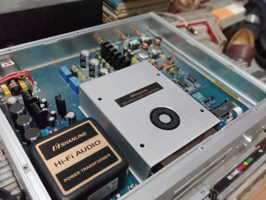 Shanling CDA-10t tube CD player, Audio, Portable Music Players on Carousell