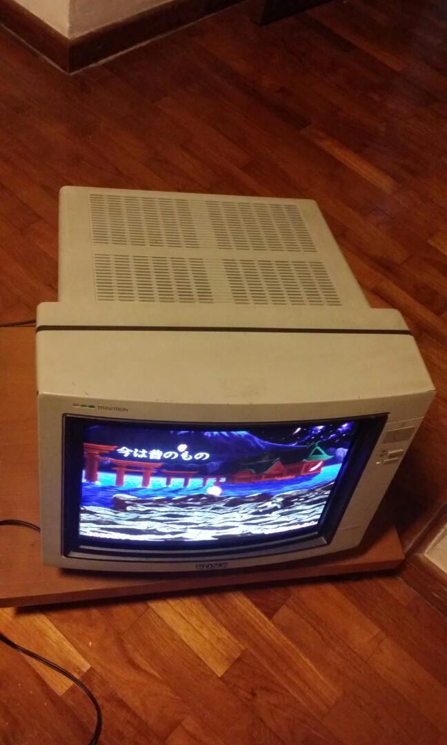 (Reserved) Sony Trinitron Crt monitor (Made in Japan), Computers & Tech ...