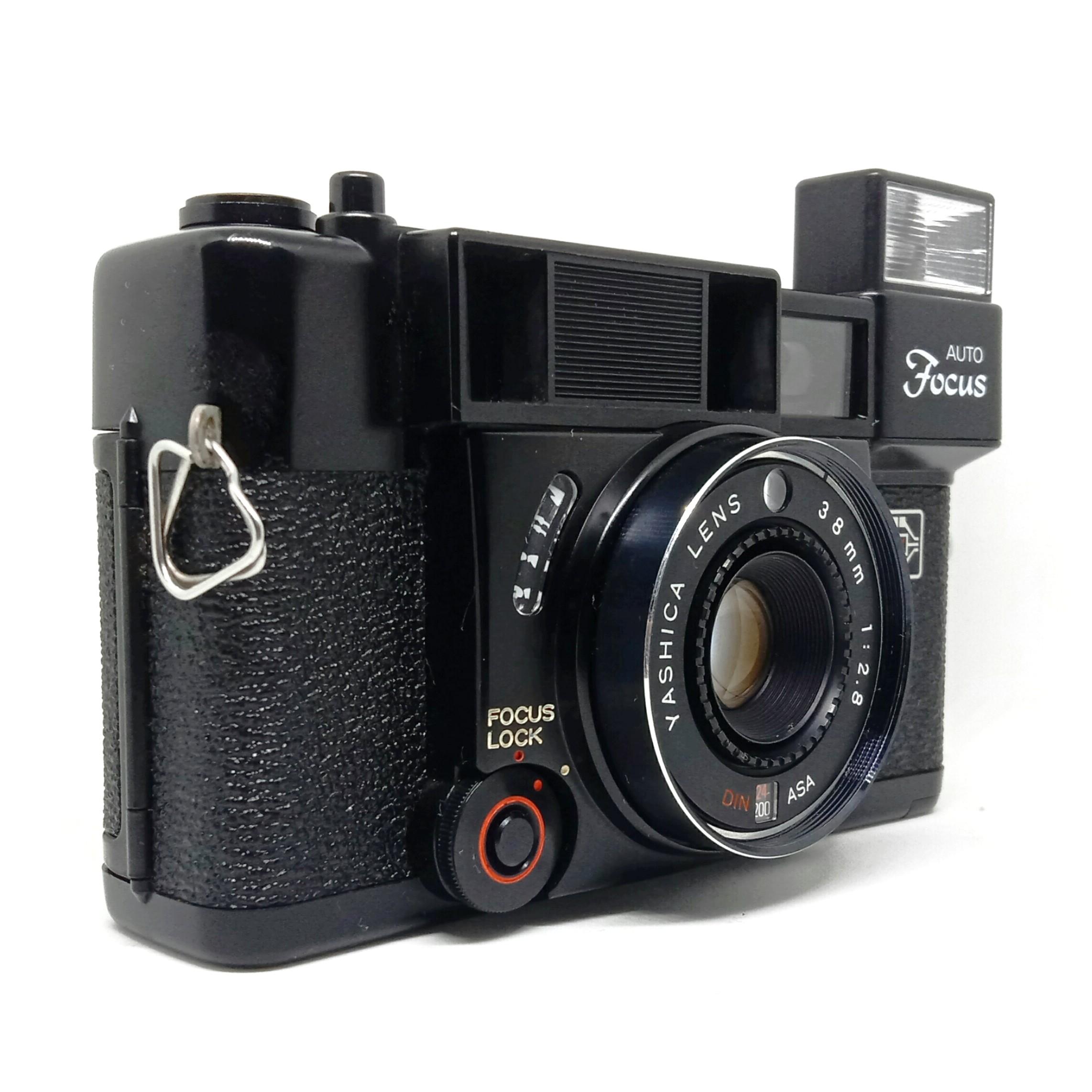 Yashica Auto Focus 35mm Film Camera, Photography, Cameras on Carousell