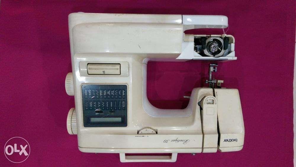 Brother Boutique 30 Mini Portable Sewing Machine, TV & Home Appliances ...
