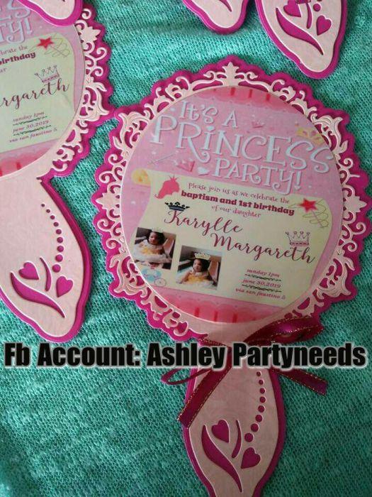 Princess Mirror Invitation, Hobbies & Toys, Stationary & Craft, Art ...