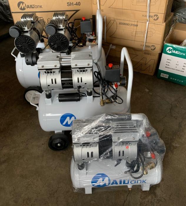 Air compressor silent type, Commercial & Industrial, Construction Tools ...