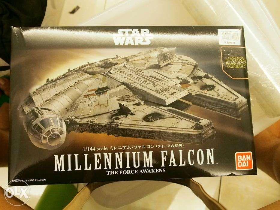 Bandai 1 144 scale Millenium Falcom Star Wars The Force Awakens ...