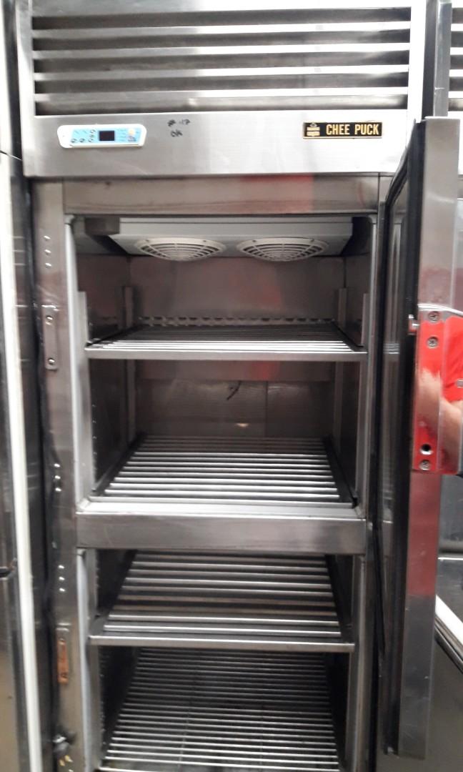 Chee Puck 2Door Chiller, TV & Home Appliances, Kitchen Appliances ...