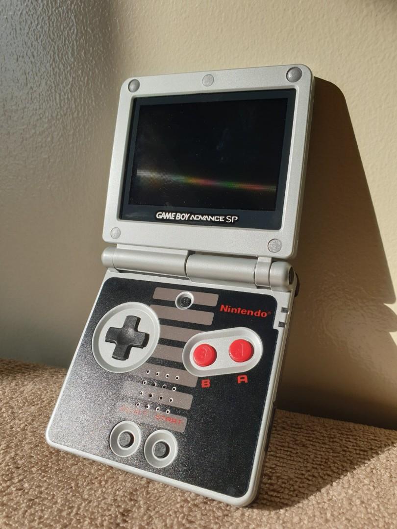 Gameboy Advance SP NES Edition, Video Gaming, Video Game Consoles ...