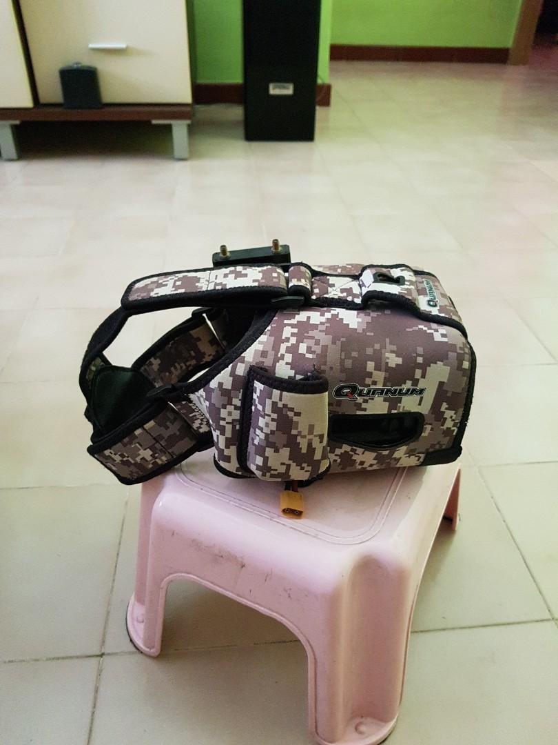 Quanum v2 fpv goggle for sale, Photography, Drones on Carousell