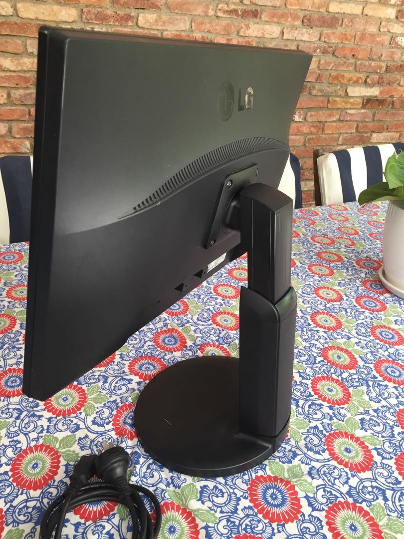 LG Monitor E2210, Computers & Tech, Parts & Accessories, Monitor ...